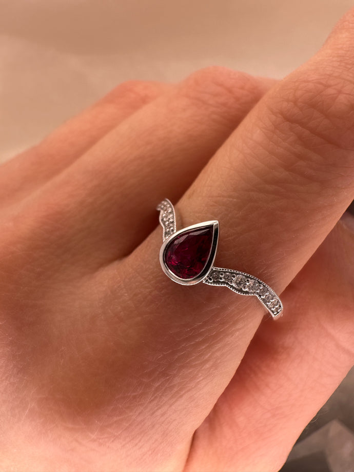 THE RUBY ACCENT RING – O R I A N N E